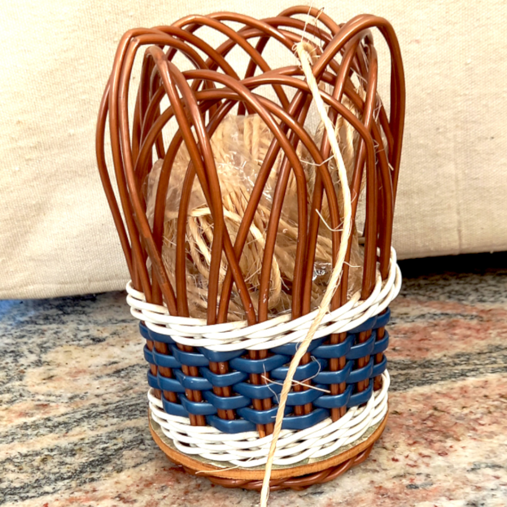 Retro Plastic Wicker Wool/String Holder (MIS-032) - Willow Bank ...