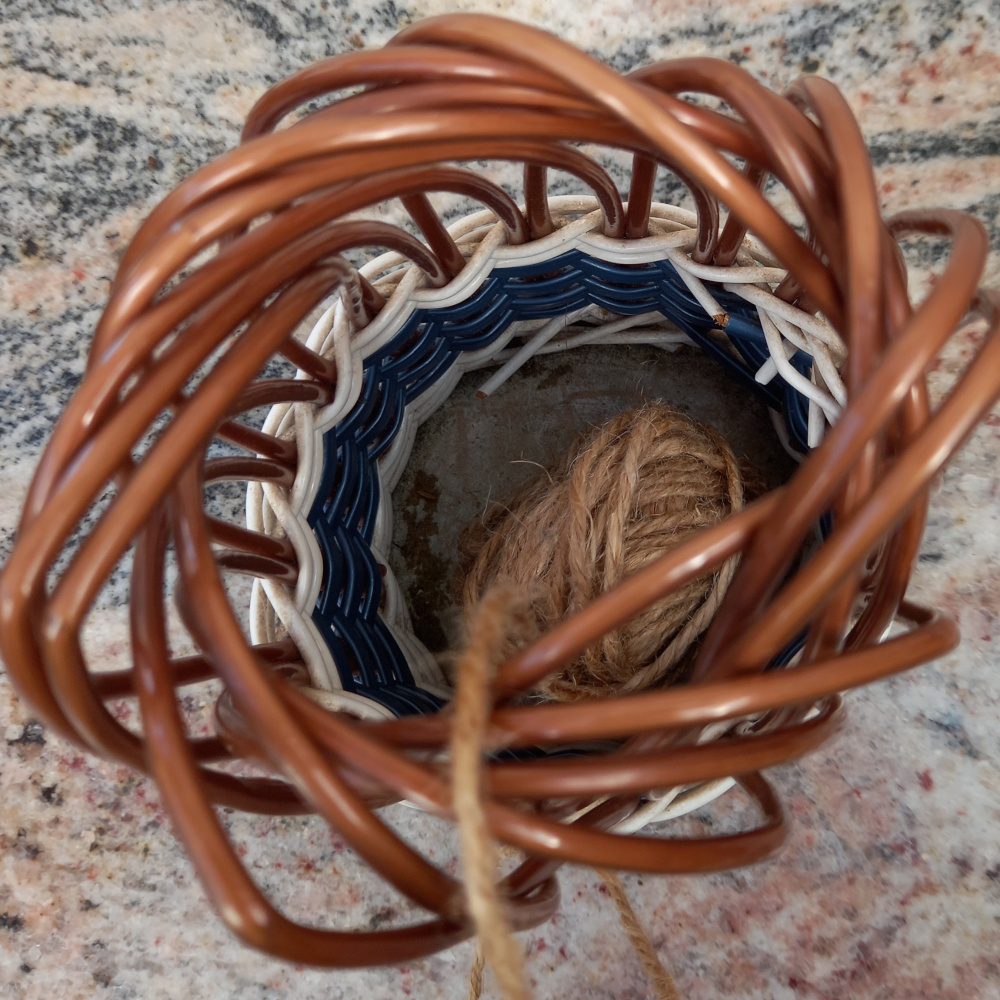 Retro Plastic Wicker Wool/String Holder (MIS-032) - Willow Bank ...