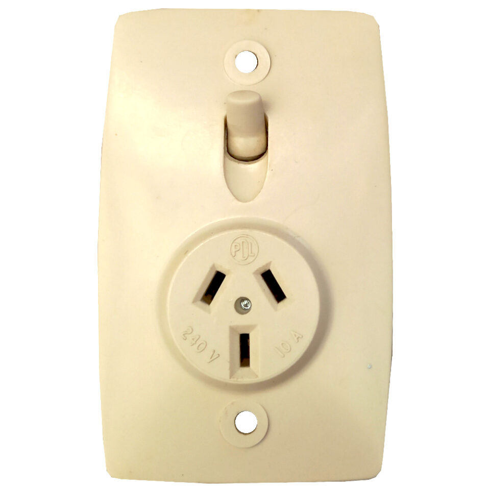 Retro Single Power Socket White by PDL (ANTV-100) - Willow Bank ...