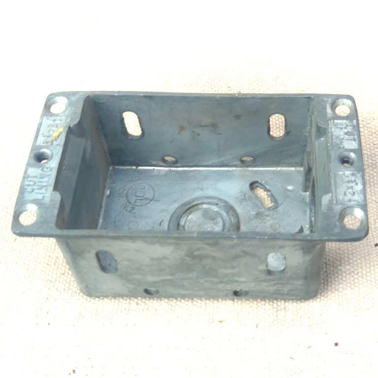 Vintage Metal Flush Box by PDL (ANTV-114) - Willow Bank Heritage Village